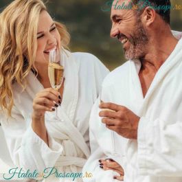 Halate de baie subtiri, cu guler sau gluga - HalateSiProsoape.ro